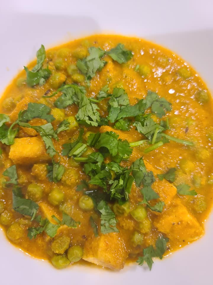 Tofu Mutter Curry – PlantBasedDesi(Indian)